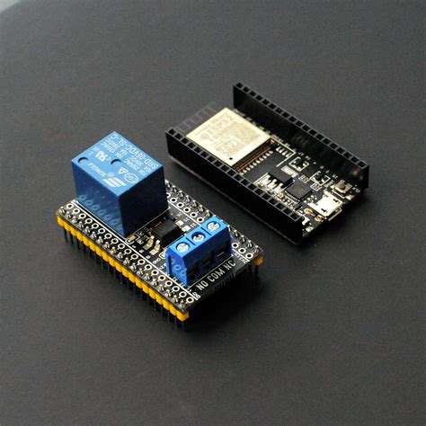 relay esp32 shield lonely binary