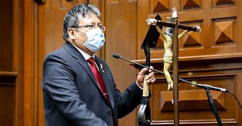 Congresistas Promueven Ley Que Les Permite Ser Profesores Universitarios Durante Su Mandato