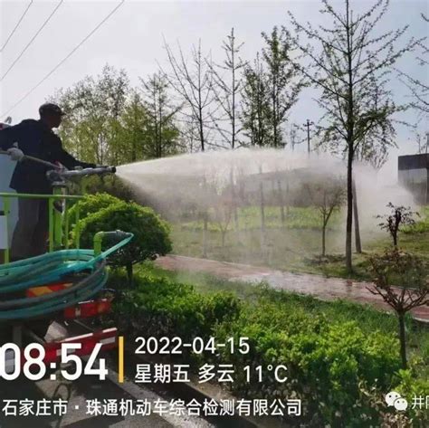 管理：春季养护不停歇 精细管理促提升 ——矿区城管执法局全面做好绿化养护工作苗木防治病虫害