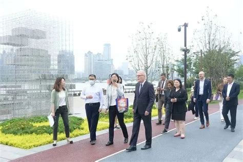 深化对外开放 共谱合作新曲｜薛侃接待丹麦驻沪总领事一行上海市杨浦区人民政府