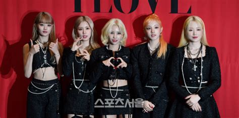 누드 여자 아이들 마릴린먼로 오마주 실제로는 똑똑한 사람 네이트 뉴스