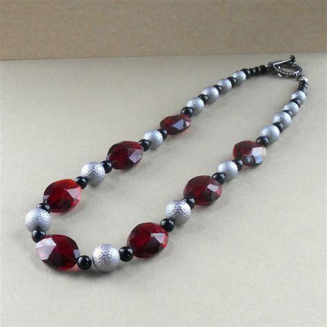 Red Faceted Silver Black Beaded Necklace Large Beads Chunky
