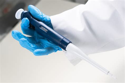 550 μl Variable Volume Micropipette Ossila