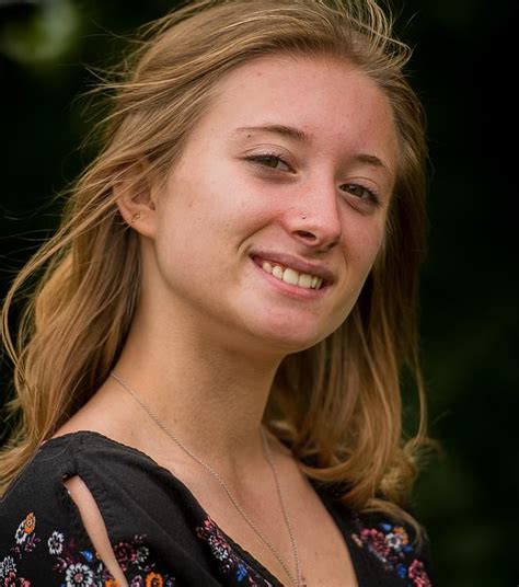 Kaylin Gillis New York Woman Shot Killed After Pulling Into Wrong