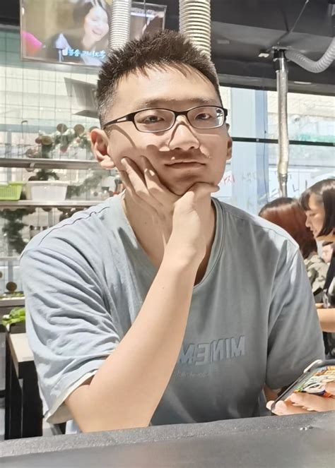 侯嘉源：行远自迩，笃行不怠——优秀毕业生专访 山东大学数学学院