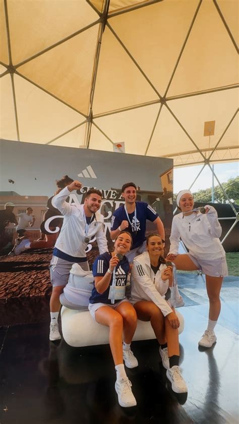 Belu Gonzalez🩵 Beelugonzalez • Instagram Photos And Videos