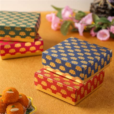 Desi Favors Sturdy T Boxes For Christmas Set Of 4 Mithai Boxes Red Blue Hotpink Green