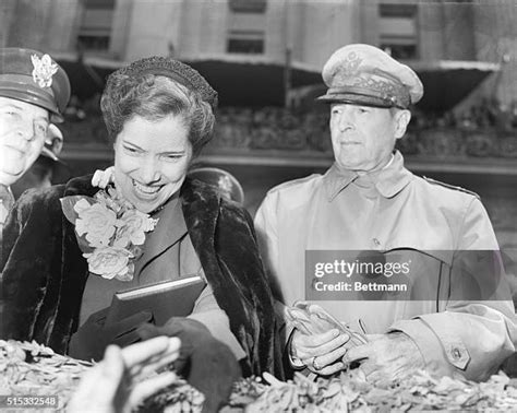 Douglas Macarthur Wife Photos And Premium High Res Pictures Getty Images