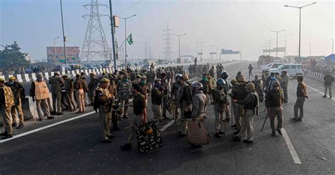 Bharat Bandh Delhi Police Beefs Up Security At Border Points Markets
