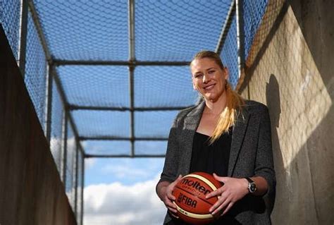 Australian Basketball Legend Lauren Jackson Announces Retirement