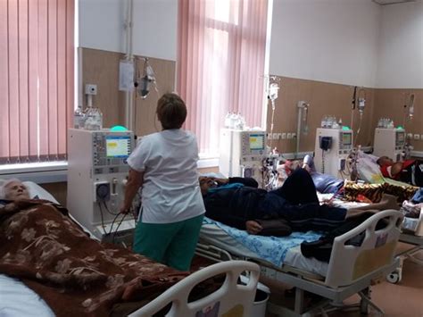 Болници за бедни и за богати а модерната медицина само за хората с пари