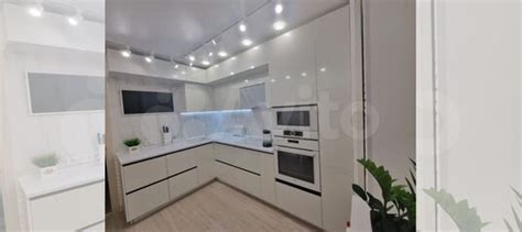 Кухня угловая с антресолями до потолка на заказ купить в Санкт ...