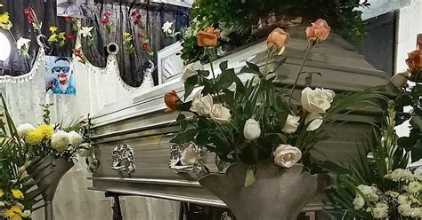 Madre pide justicia por su hijo que fue asesinado por un policía La Prensa Gráfica