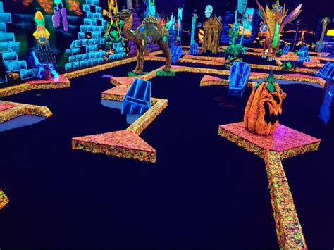 Indoor 18 Hole Mini Golf Course Monster Mini Golf Gaithersburg