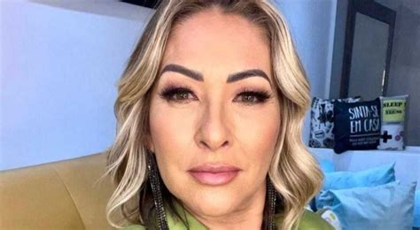 A FAZENDA 2022 quem é CLAUDIA BARONESA Relembre a polêmica expulsão