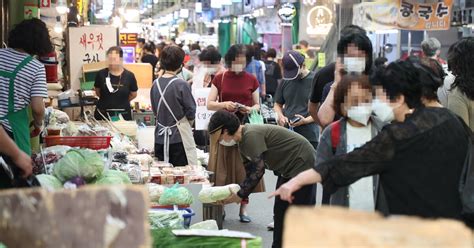 3년 만에 ‘거리두기 없는 명절 며느리들 속은 벌써 울렁 조선비즈