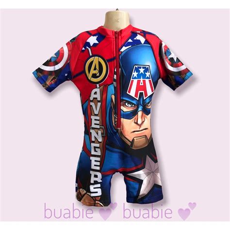 ชุดว่ายน้ำเด็กผู้ชาย แบบ บอดี้สูท แขนสั้นขาสั้น งานลิขสิทธิ์แท้ ลาย กัปตันอเมริกา Captain