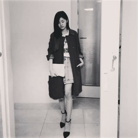 Simply 정소민 Jung So Min 정소민 Jung So Min Instagram Photo Update March