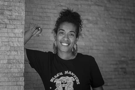 Basha Changue el cepillo convergente por Bernat Dedéu