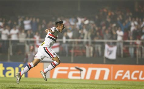 São Paulo x Atlético MG Esporte Fotografia Folha de S Paulo