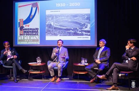 Exposición Sobre La Candidatura Para La Copa Del Mundo 2030 Auf