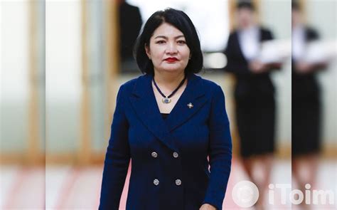 УИХ ын гишүүн Б Саранчимэг хүүхдийн эрхийг зөрчиж буй хуулийн төслөөс нэрээ татжээ