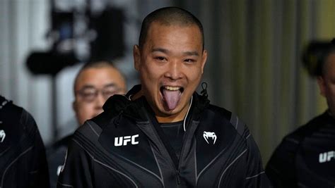 Playful Junyong Park Aims To Keep Improving Ufc