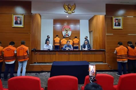 Foto Fakta OTT Kasus Korupsi Proyek Pembangunan Jalur Kereta Api Di