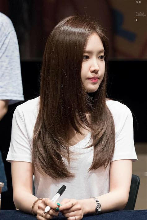 Pin oleh Min Kyung Park di Beautify | Gaya rambut, Gaya rambut panjang, Ide gaya rambut