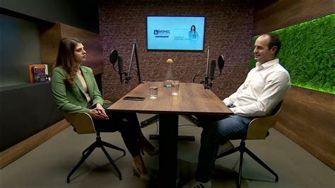 Бизнес видео подкаст Петър Шарков изпълнителен директор на Училищна Телерик Академия Youtube