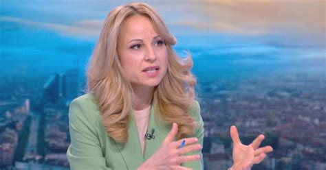 Ето как реагира Мария Цънцарова на въпроса за уволнението си от бТВ