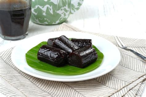 Premium Photo Dodolis An Indonesian Sweet Snack Made From Glutinous