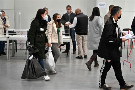 При над 70 обработени протоколи Разликата между ГЕРБ и ПП се топи Flashnews