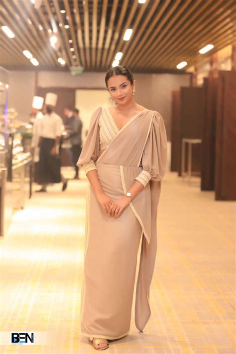 එඩ්වඩ් ජයකොඩිගේ ආදරණීය පුත් චන්දීප ජයකොඩිගේ විවාහ උත්සවයට ගිය අසේකා