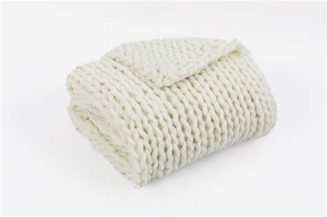 Silver One Chunky Knitted Throw Blanket Cream 50 X 60