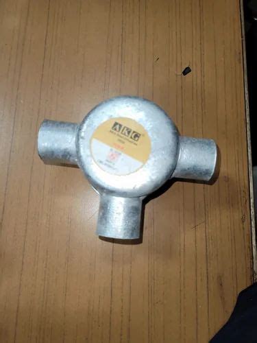 2 Round Pvc Wall Tee Junction Boxes At Rs 20piece In Noida Id