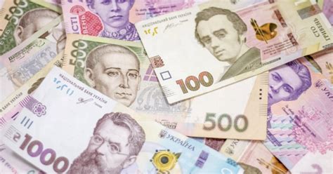 В НБУ пояснили що відбувається з гривнею