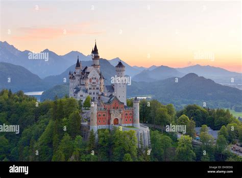 Schloss Neuschwanstein castle Allgäu Schwangau Ostallgäu Allgäu Schwabia Bavaria Germany