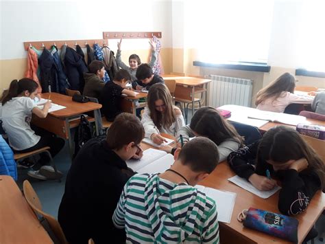 Интегриран урок по математика и български език и литература на тема Синтактичен анализ на