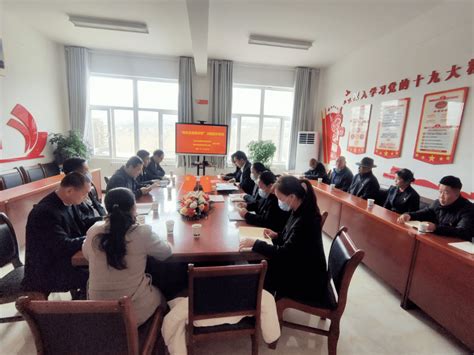 一讲两稳三促政策宣讲进社区 凝心聚力促振兴 活动 尖扎县 群众