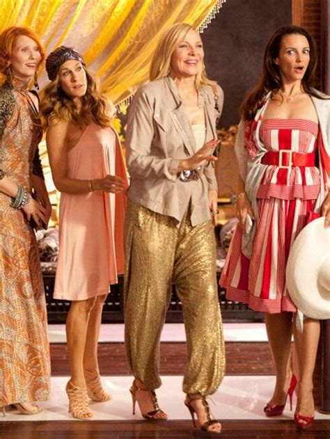 16 Of Samantha Jones Best Outfits