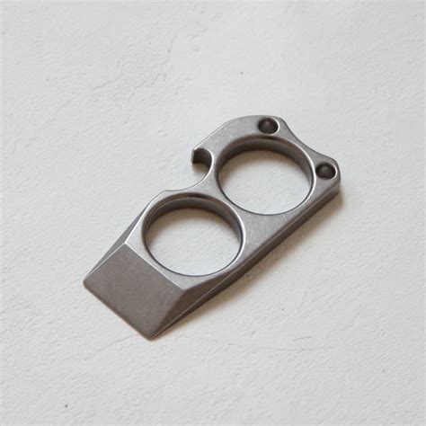 Titanium Crowbar Multifunctional Bottle Opening Edc Tool Brass Knuckle
