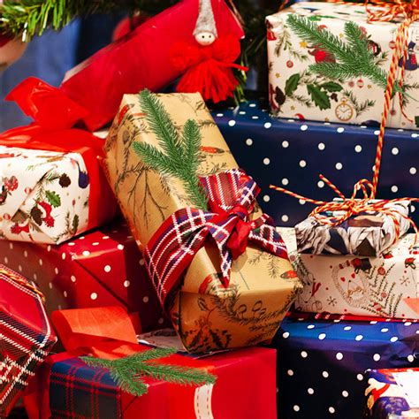 Badu Bg 18 см изкуствена борова клонка Орнамент Коледна украса Коледен подарък Декоративно цвете