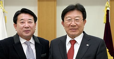 이상태 대전시의회의장 적십자특별회비 전달