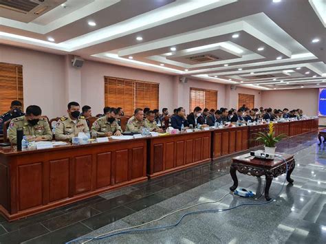 នាយឧត្តមសេនីយ៍ សៅ សុខា ដឹកនាំកិច្ចប្រជុំគណៈកម្មការជាតិដើម្បីទប់ស្កាត់