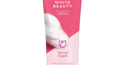 Sữa Rửa Mặt Làm Sáng Da Ponds White Beauty Cleanser 100g