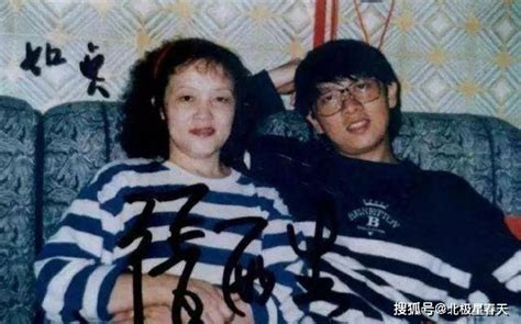 张雨生去世10年后女友才走出悲痛，如今只有母亲孤独的守着墓园妹妹