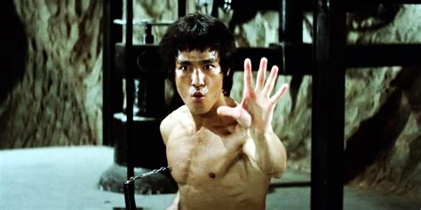 李小龍逝世50周年 重映《龍爭虎鬥》動畫預告曝光 精选 娱乐 2023 08 12 光明日报