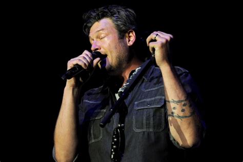 Its Blake Sheltons Tattoo