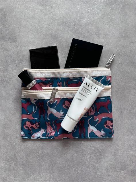 Baila10月号の特別付録は レスポートサック×baila ちゃめっ気たっぷり猫柄ポーチ！｜＠baila